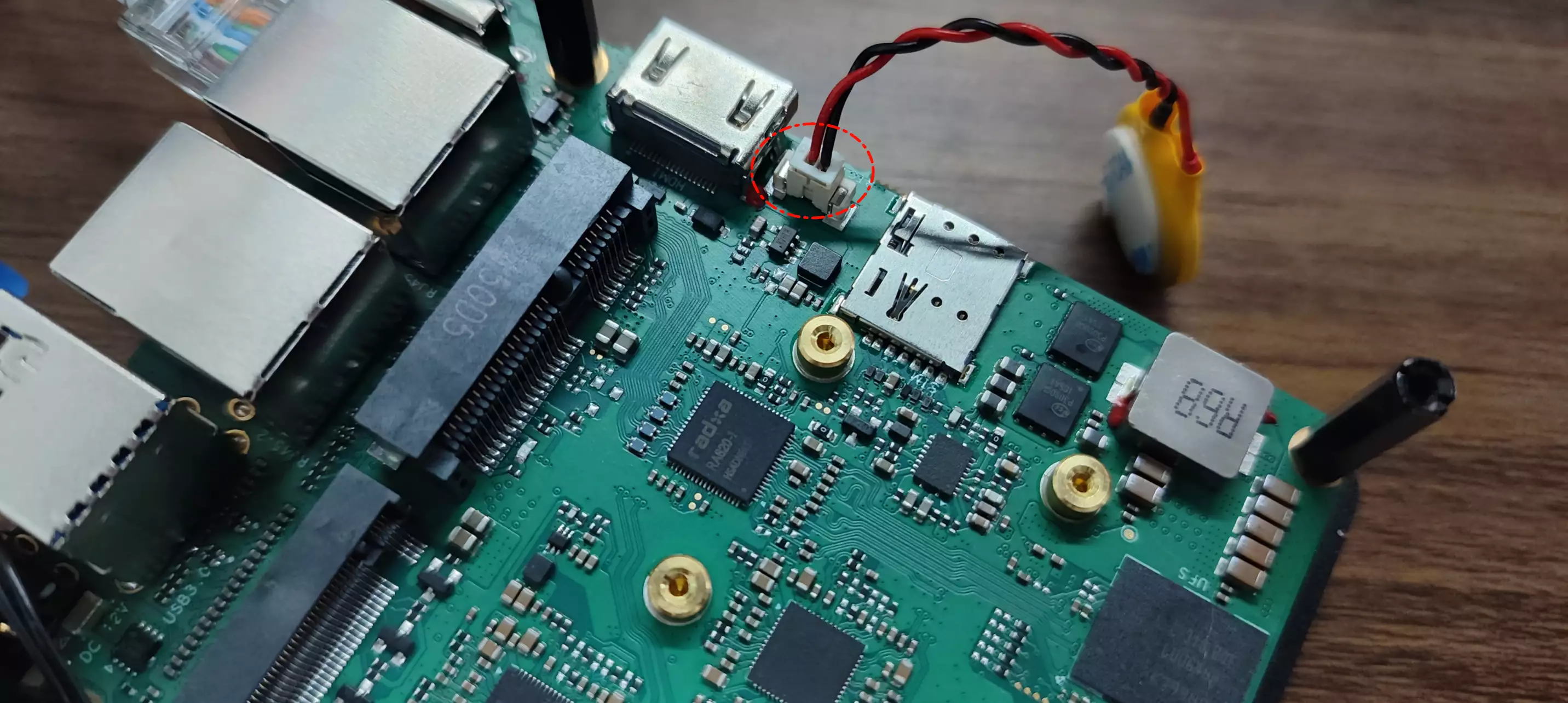 RTC 电池接口 | Radxa Docs